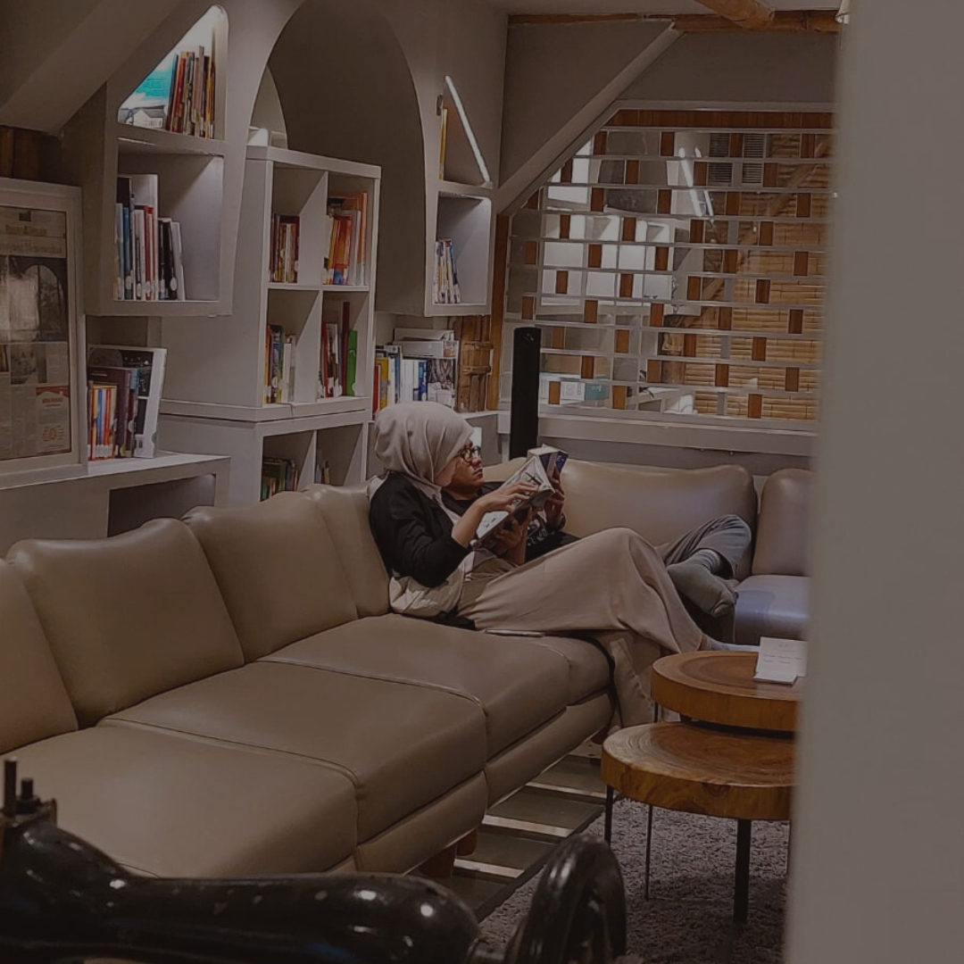 Adi & Hana – OMAH Akademi