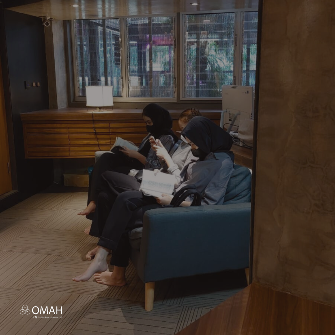 Jeehan, Khashia & Aurora – OMAH Akademi